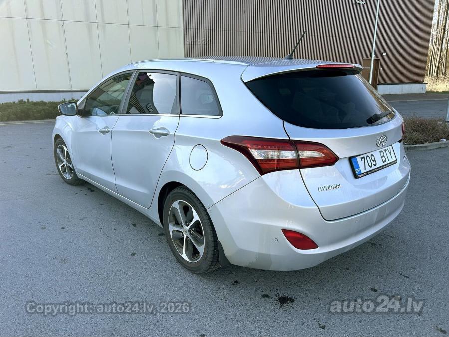 Grey Hyundai i30 2017 in Tallinn, with an engine capacity of 1.60 L and mileage of 177 thousand km for 7500 €, photo 4 on AUTOMOTO.COM.LV