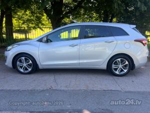 Grey Hyundai i30 2017 in Tallinn, with an engine capacity of 1.60 L and mileage of 111 thousand km for 8699 €, photo  on AUTOMOTO.COM.LV