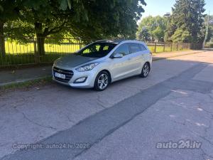 Grey Hyundai i30 2017 in Tallinn, with an engine capacity of 1.60 L and mileage of 111 thousand km for 8699 €, photo 3 on AUTOMOTO.COM.LV