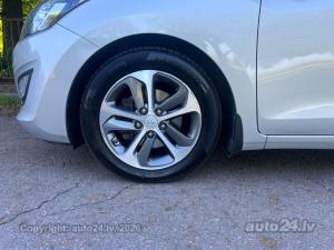 Grey Hyundai i30 2017 in Tallinn, with an engine capacity of 1.60 L and mileage of 111 thousand km for 8699 €, photo 4 on AUTOMOTO.COM.LV