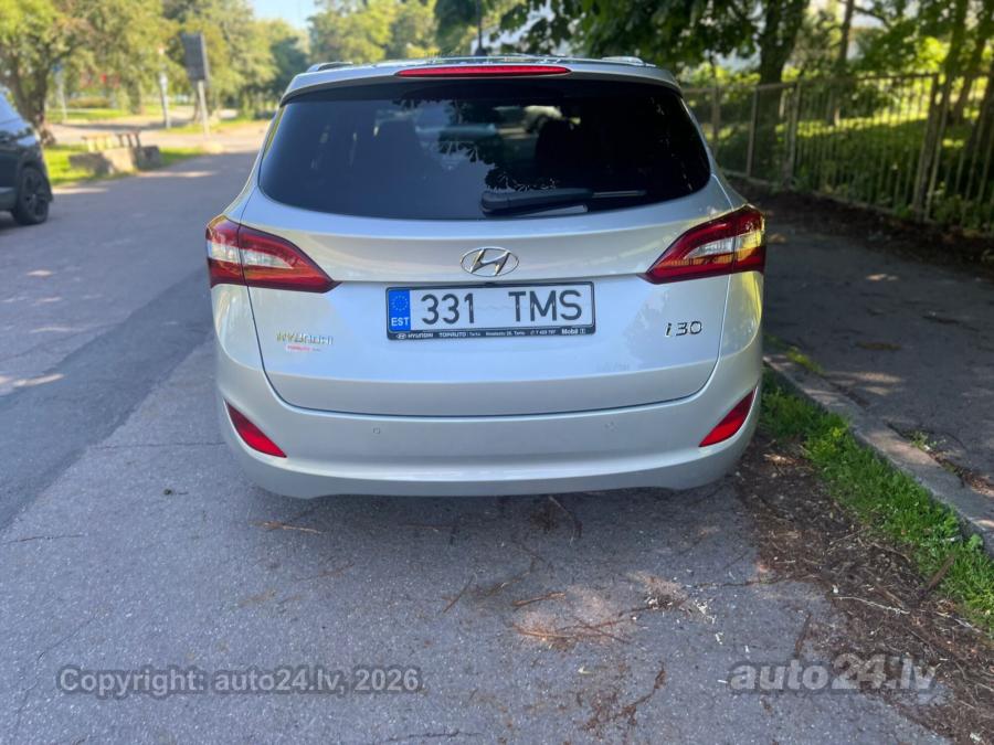 Grey Hyundai i30 2017 in Tallinn, with an engine capacity of 1.60 L and mileage of 111 thousand km for 8699 €, photo 6 on AUTOMOTO.COM.LV