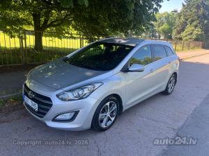 Grey Hyundai i30 2017 in Tallinn, with an engine capacity of 1.60 L and mileage of 111 thousand km for 8699 €, photo 8 on AUTOMOTO.COM.LV