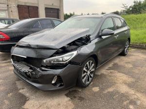 Серый Хендай i30 2017 в Каунас, объемом двигателя 1.58 л и пробегом 276 тыс. км за 5300 €, фото 4 на AUTOMOTO.COM.LV
