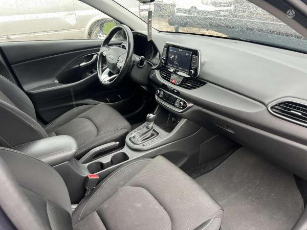 Серый Хендай i30 2017 в Каунас, объемом двигателя 1.58 л и пробегом 276 тыс. км за 5300 €, фото 6 на AUTOMOTO.COM.LV