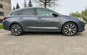 Pelēks Hyundai i30 2018 Rēzekne, ar dzinēja tilpumu 1.60 L un nobraukumu 191 tūkst. km par 3900 €, foto 3 vietnē AUTOMOTO.COM.LV