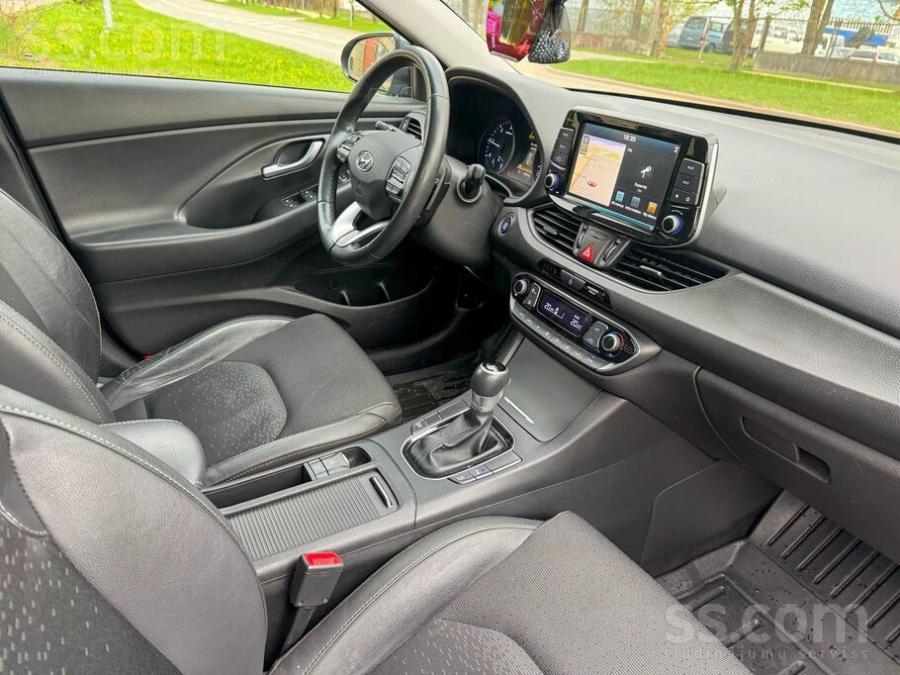 Pelēks Hyundai i30 2018 Rēzekne, ar dzinēja tilpumu 1.60 L un nobraukumu 191 tūkst. km par 3900 €, foto 7 vietnē AUTOMOTO.COM.LV