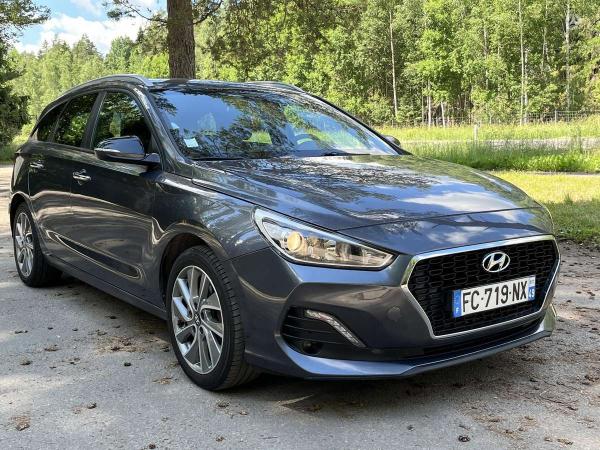 Grey Hyundai i30 2018 in Taurage, with an engine capacity of 1.60 L and mileage of 230 thousand km for 7450 €, photo 7 on AUTOMOTO.COM.LV