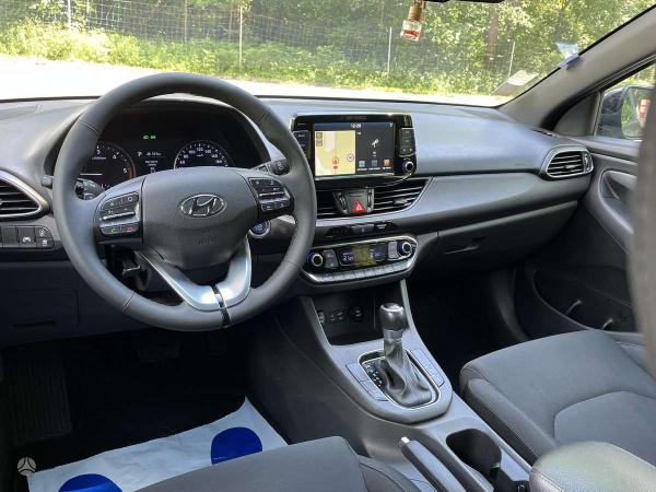 Grey Hyundai i30 2018 in Taurage, with an engine capacity of 1.60 L and mileage of 230 thousand km for 7450 €, photo 9 on AUTOMOTO.COM.LV