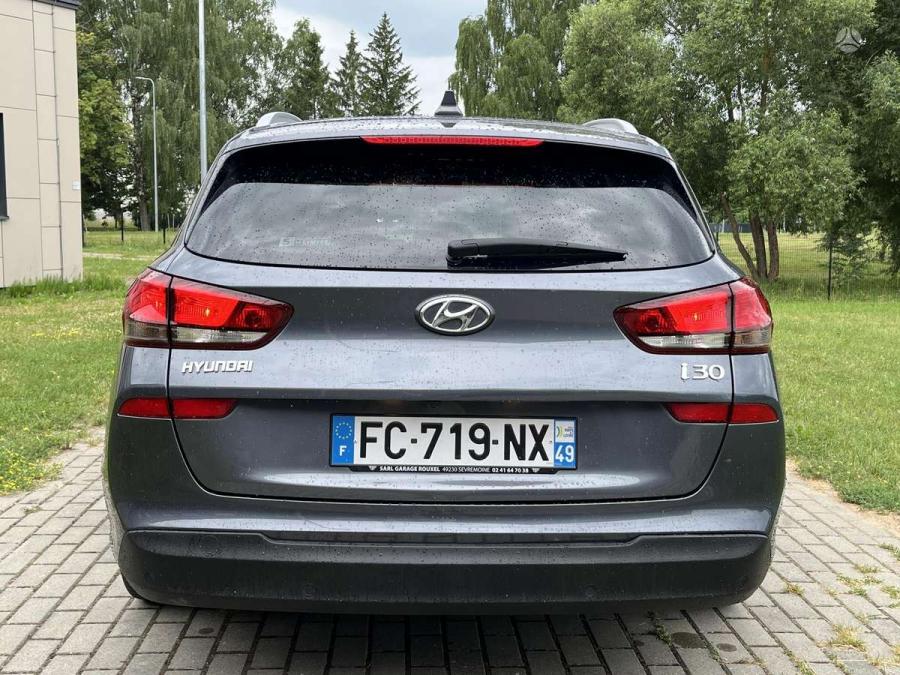 Pelēks Hyundai i30 2018 Tauragė, ar dzinēja tilpumu 1.58 L un nobraukumu 237 tūkst. km par 6950 €, foto 5 vietnē AUTOMOTO.COM.LV