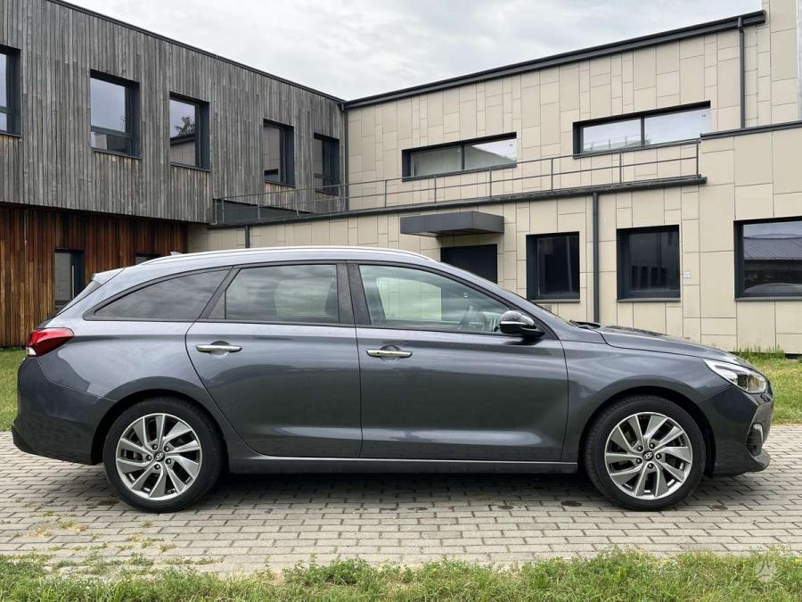 Pelēks Hyundai i30 2018 Tauragė, ar dzinēja tilpumu 1.58 L un nobraukumu 237 tūkst. km par 6950 €, foto 7 vietnē AUTOMOTO.COM.LV