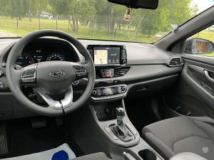 Pelēks Hyundai i30 2018 Tauragė, ar dzinēja tilpumu 1.58 L un nobraukumu 237 tūkst. km par 6950 €, foto 10 vietnē AUTOMOTO.COM.LV