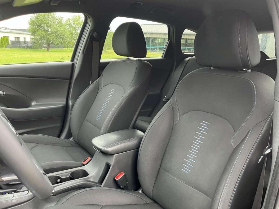 Pelēks Hyundai i30 2018 Tauragė, ar dzinēja tilpumu 1.58 L un nobraukumu 237 tūkst. km par 6950 €, foto 15 vietnē AUTOMOTO.COM.LV