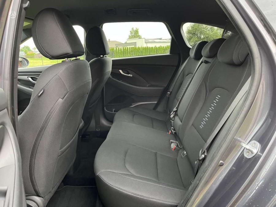 Pelēks Hyundai i30 2018 Tauragė, ar dzinēja tilpumu 1.58 L un nobraukumu 237 tūkst. km par 6950 €, foto 17 vietnē AUTOMOTO.COM.LV