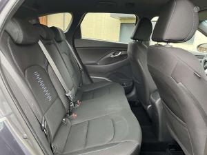 Pelēks Hyundai i30 2018 Tauragė, ar dzinēja tilpumu 1.58 L un nobraukumu 237 tūkst. km par 6950 €, foto 18 vietnē AUTOMOTO.COM.LV