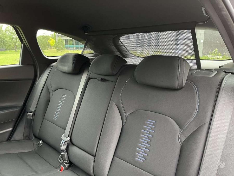 Pelēks Hyundai i30 2018 Tauragė, ar dzinēja tilpumu 1.58 L un nobraukumu 237 tūkst. km par 6950 €, foto 19 vietnē AUTOMOTO.COM.LV