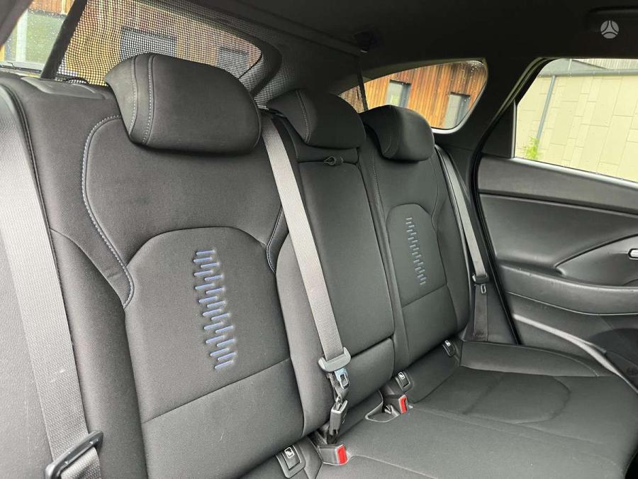 Pelēks Hyundai i30 2018 Tauragė, ar dzinēja tilpumu 1.58 L un nobraukumu 237 tūkst. km par 6950 €, foto 20 vietnē AUTOMOTO.COM.LV