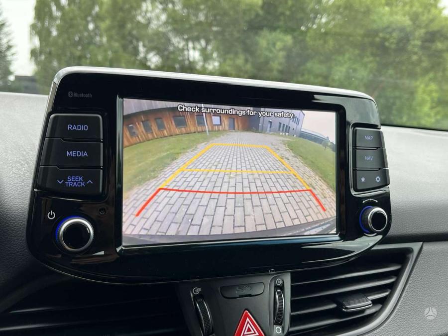 Pelēks Hyundai i30 2018 Tauragė, ar dzinēja tilpumu 1.58 L un nobraukumu 237 tūkst. km par 6950 €, foto 26 vietnē AUTOMOTO.COM.LV
