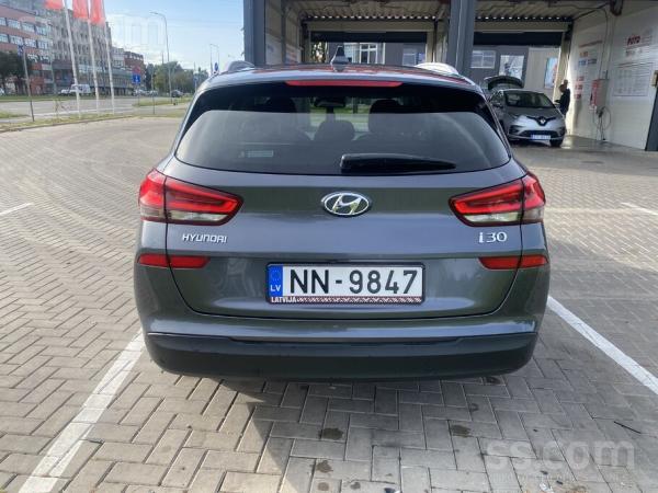 Pelēks Hyundai i30 2018 Rīga, ar dzinēja tilpumu 1.60 L un nobraukumu 261 tūkst. km par 8500 €, foto 2 vietnē AUTOMOTO.COM.LV