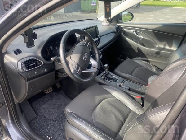 Pelēks Hyundai i30 2018 Rīga, ar dzinēja tilpumu 1.60 L un nobraukumu 261 tūkst. km par 8500 €, foto 8 vietnē AUTOMOTO.COM.LV