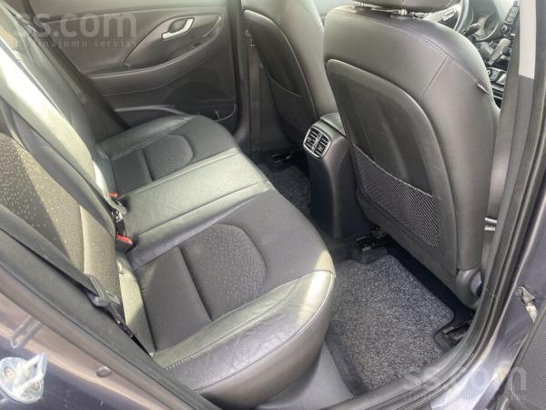 Pelēks Hyundai i30 2018 Rīga, ar dzinēja tilpumu 1.60 L un nobraukumu 261 tūkst. km par 8500 €, foto 10 vietnē AUTOMOTO.COM.LV