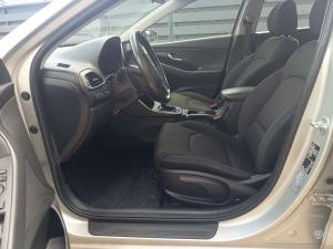 Grey Hyundai i30 2018 in Kaunas, with an engine capacity of 1.58 L and mileage of 174 thousand km for 5950 €, photo 13 on AUTOMOTO.COM.LV