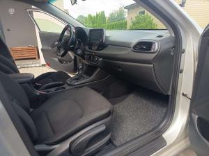 Grey Hyundai i30 2018 in Kaunas, with an engine capacity of 1.58 L and mileage of 174 thousand km for 5950 €, photo 19 on AUTOMOTO.COM.LV