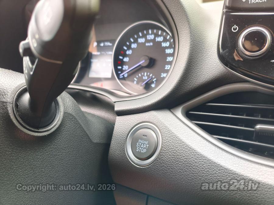 Серый Хендай i30 2018 в Таллин, объемом двигателя 1.60 л и пробегом 86 тыс. км за 10900 €, фото 13 на AUTOMOTO.COM.LV