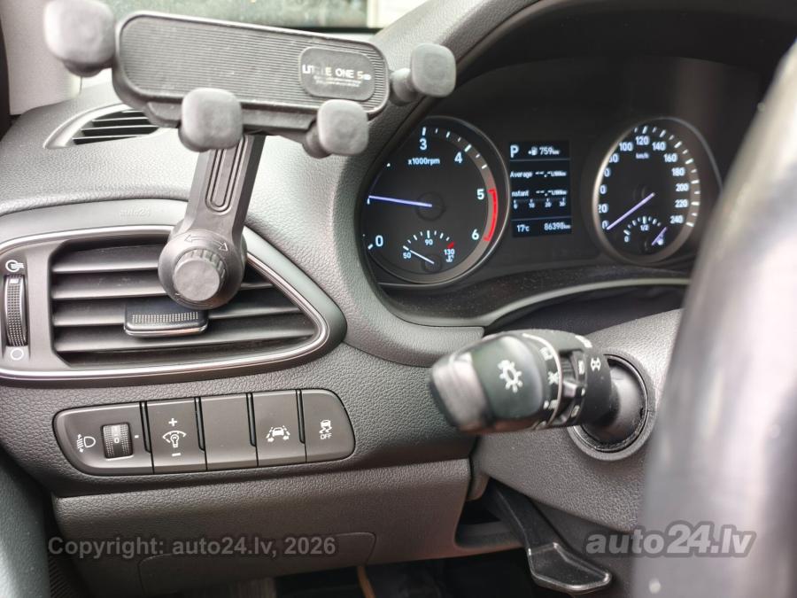 Серый Хендай i30 2018 в Таллин, объемом двигателя 1.60 л и пробегом 86 тыс. км за 10900 €, фото 16 на AUTOMOTO.COM.LV