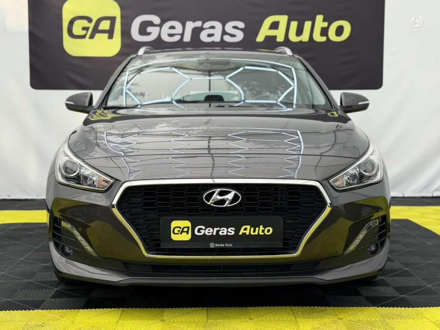 Pelēks Hyundai i30 2019 Viļņa, ar dzinēja tilpumu 1.60 L un nobraukumu 144 tūkst. km par 7800 €, foto 3 vietnē AUTOMOTO.COM.LV