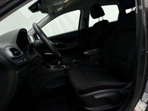 Pelēks Hyundai i30 2019 Viļņa, ar dzinēja tilpumu 1.60 L un nobraukumu 144 tūkst. km par 7800 €, foto 11 vietnē AUTOMOTO.COM.LV