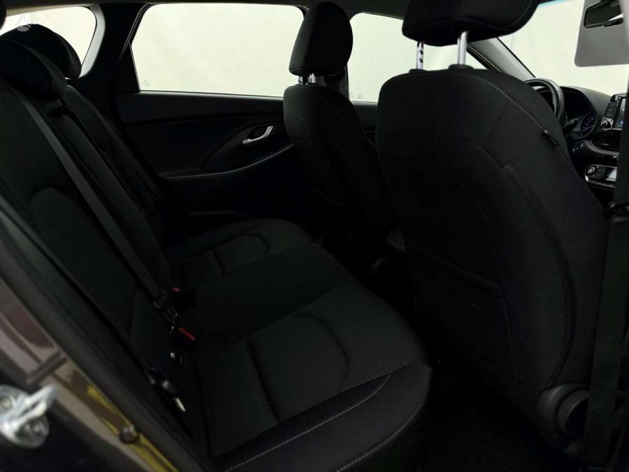 Pelēks Hyundai i30 2019 Viļņa, ar dzinēja tilpumu 1.60 L un nobraukumu 144 tūkst. km par 7800 €, foto 14 vietnē AUTOMOTO.COM.LV
