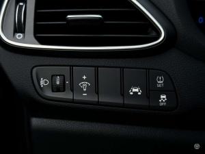 Pelēks Hyundai i30 2019 Viļņa, ar dzinēja tilpumu 1.60 L un nobraukumu 144 tūkst. km par 7800 €, foto 21 vietnē AUTOMOTO.COM.LV