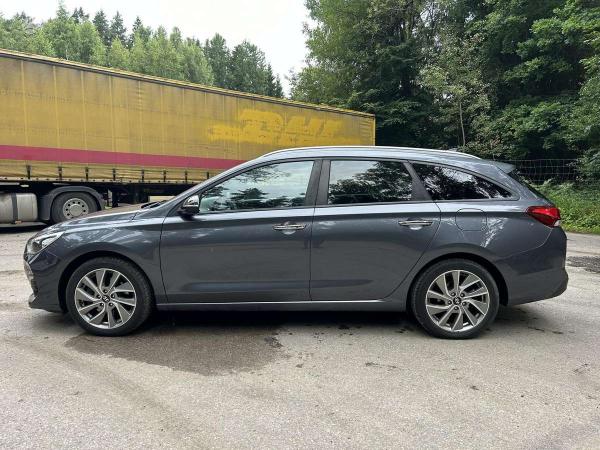 Grey Hyundai i30 2019 in Taurage, with an engine capacity of 1.60 L and mileage of 230 thousand km for 6450 €, photo 8 on AUTOMOTO.COM.LV