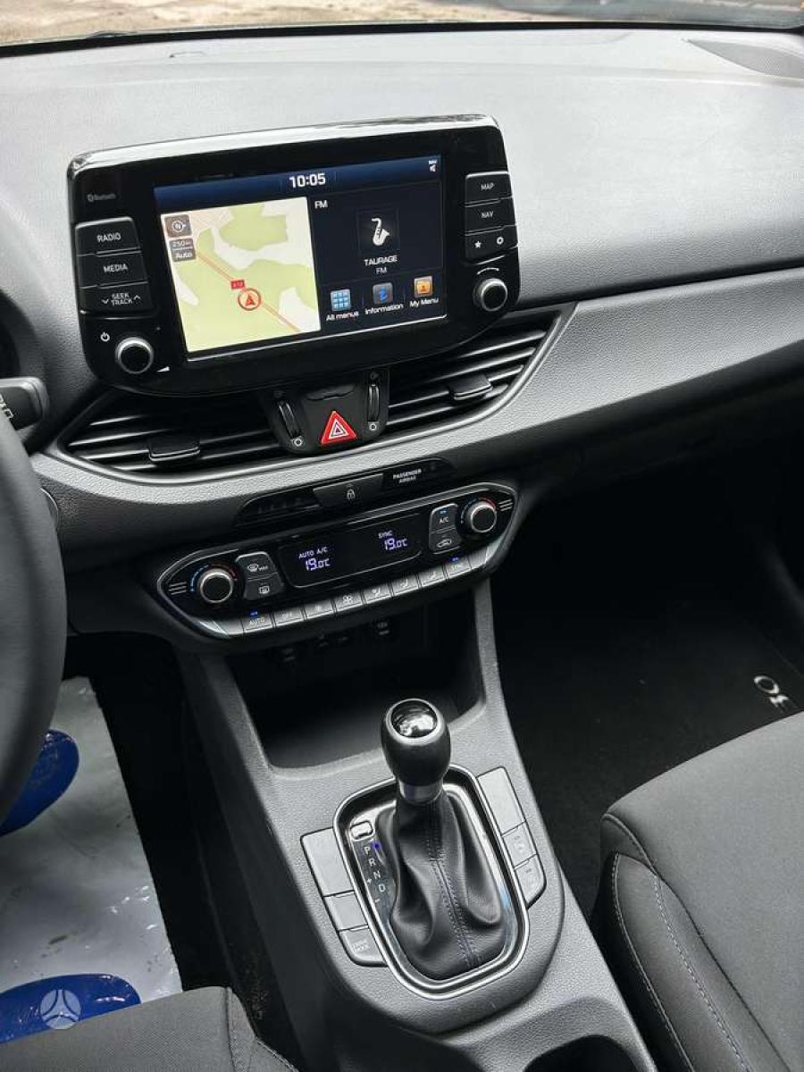 Pelēks Hyundai i30 2019 Tauragė, ar dzinēja tilpumu 1.60 L un nobraukumu 230 tūkst. km par 6450 €, foto 22 vietnē AUTOMOTO.COM.LV