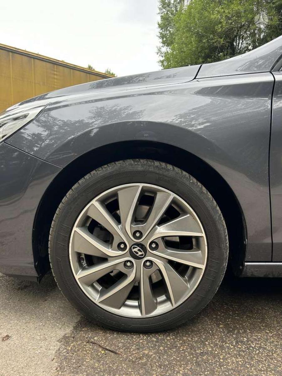 Pelēks Hyundai i30 2019 Tauragė, ar dzinēja tilpumu 1.60 L un nobraukumu 230 tūkst. km par 6450 €, foto 27 vietnē AUTOMOTO.COM.LV