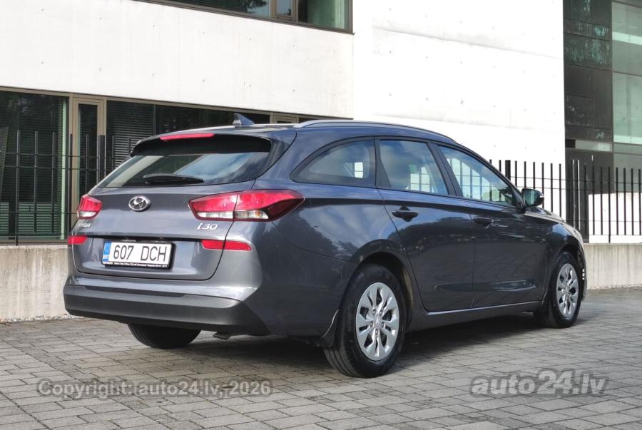 Pelēks Hyundai i30 2019 Tallina, ar dzinēja tilpumu 1.40 L un nobraukumu 84 tūkst. km par 11390 €, foto 4 vietnē AUTOMOTO.COM.LV