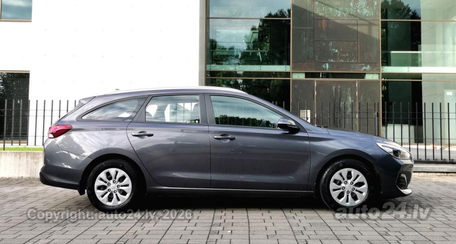Pelēks Hyundai i30 2019 Tallina, ar dzinēja tilpumu 1.40 L un nobraukumu 84 tūkst. km par 11390 €, foto 6 vietnē AUTOMOTO.COM.LV