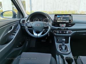 Pelēks Hyundai i30 2019 Tallina, ar dzinēja tilpumu 1.40 L un nobraukumu 84 tūkst. km par 11390 €, foto 18 vietnē AUTOMOTO.COM.LV