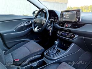 Pelēks Hyundai i30 2019 Tallina, ar dzinēja tilpumu 1.40 L un nobraukumu 84 tūkst. km par 11390 €, foto 24 vietnē AUTOMOTO.COM.LV