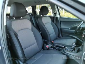 Pelēks Hyundai i30 2019 Tallina, ar dzinēja tilpumu 1.40 L un nobraukumu 84 tūkst. km par 11390 €, foto 28 vietnē AUTOMOTO.COM.LV