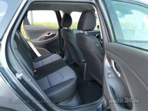 Pelēks Hyundai i30 2019 Tallina, ar dzinēja tilpumu 1.40 L un nobraukumu 84 tūkst. km par 11390 €, foto 29 vietnē AUTOMOTO.COM.LV