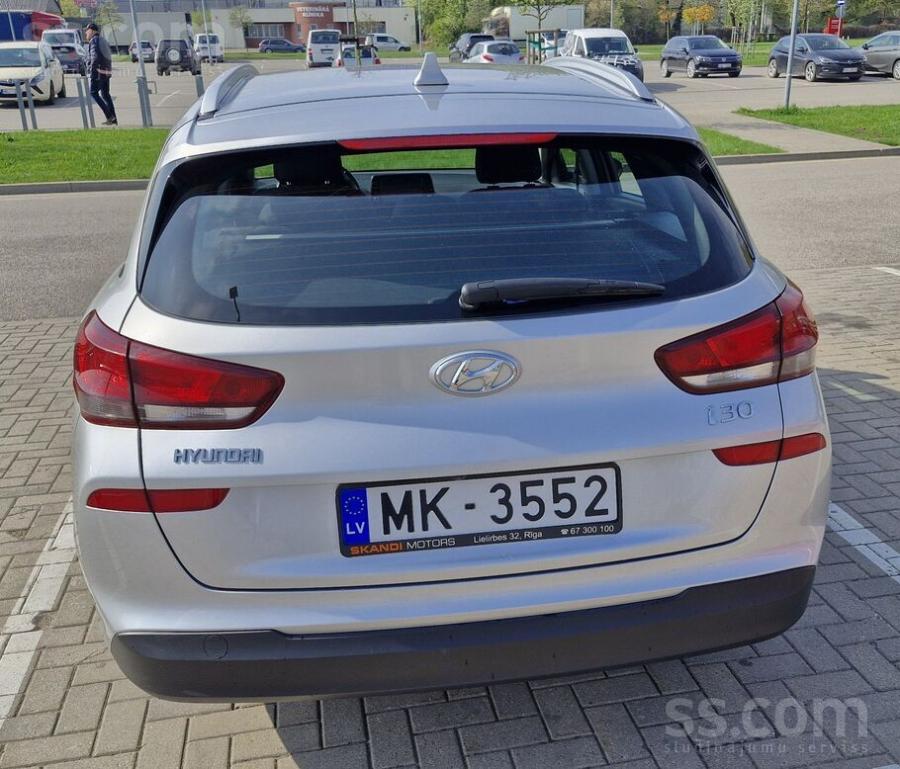 Grey Hyundai i30 2020 in Riga, with an engine capacity of 1.60 L and mileage of 211 thousand km for 7800 €, photo 5 on AUTOMOTO.COM.LV