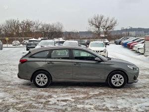 Grey Hyundai i30 2020 in Vilnius, with an engine capacity of 1.37 L and mileage of 25 thousand km for 10500 €, photo 5 on AUTOMOTO.COM.LV