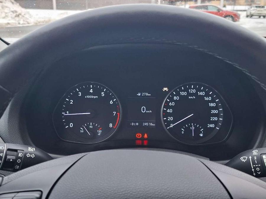 Grey Hyundai i30 2020 in Vilnius, with an engine capacity of 1.37 L and mileage of 25 thousand km for 10500 €, photo 15 on AUTOMOTO.COM.LV