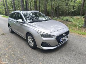 Grey Hyundai i30 2020 in Kaunas, with an engine capacity of 1.00 L and mileage of 82 thousand km for 8950 €, photo 4 on AUTOMOTO.COM.LV