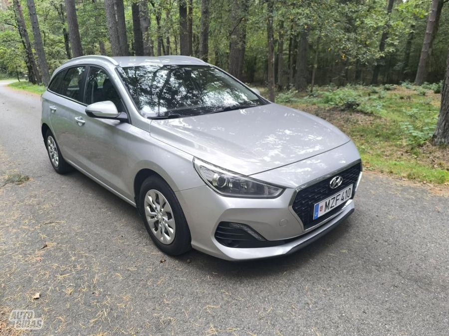 Grey Hyundai i30 2020 in Kaunas, with an engine capacity of 1.00 L and mileage of 82 thousand km for 8950 €, photo 4 on AUTOMOTO.COM.LV