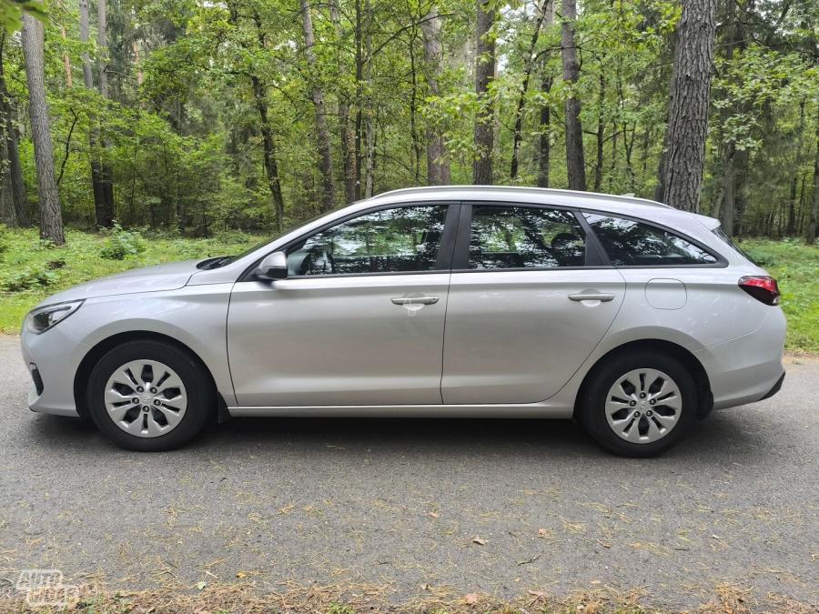 Grey Hyundai i30 2020 in Kaunas, with an engine capacity of 1.00 L and mileage of 82 thousand km for 8950 €, photo 5 on AUTOMOTO.COM.LV