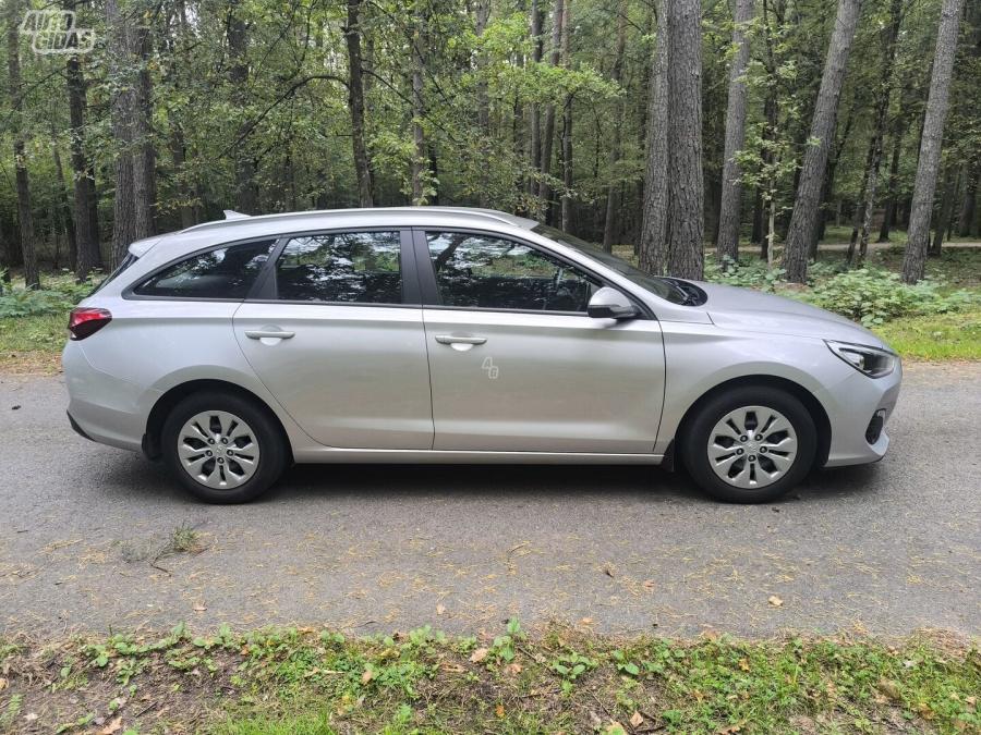 Grey Hyundai i30 2020 in Kaunas, with an engine capacity of 1.00 L and mileage of 82 thousand km for 8950 €, photo 6 on AUTOMOTO.COM.LV