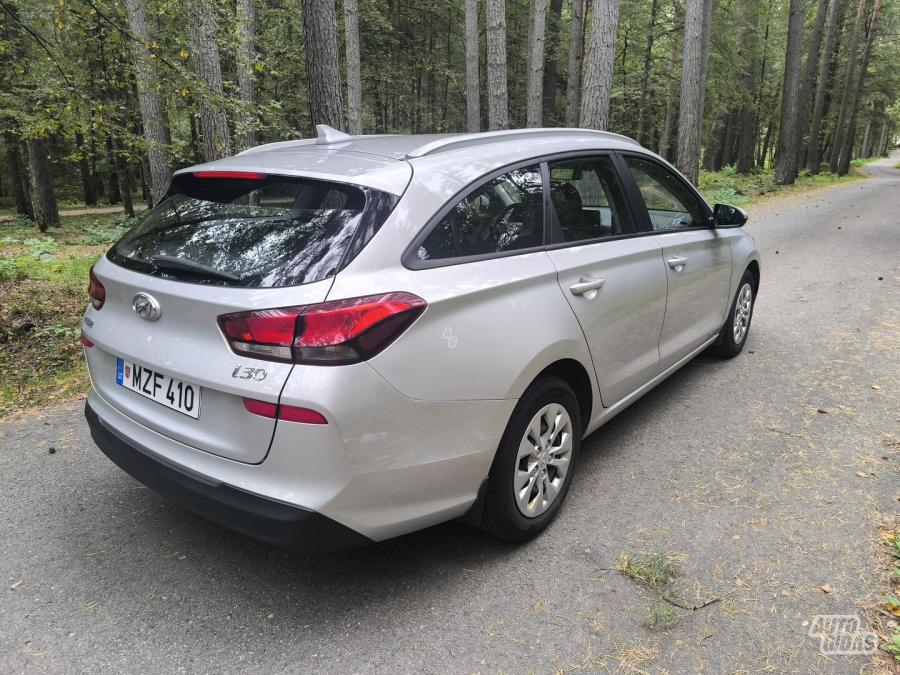 Grey Hyundai i30 2020 in Kaunas, with an engine capacity of 1.00 L and mileage of 82 thousand km for 8950 €, photo 9 on AUTOMOTO.COM.LV