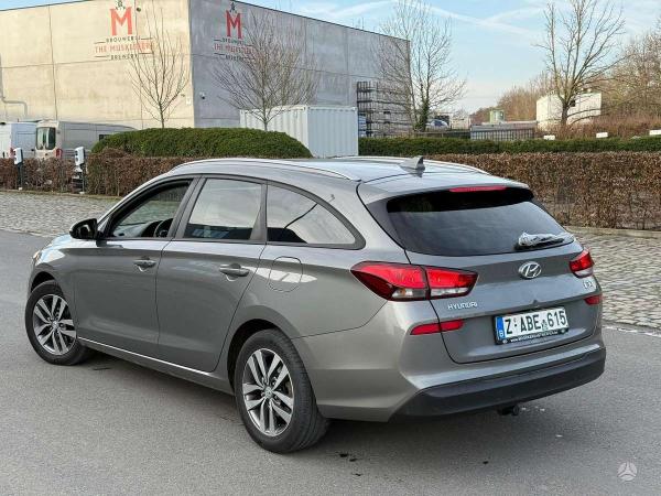 Pelēks Hyundai i30 2020 Šauļi, ar dzinēja tilpumu 1.00 L un nobraukumu 190 tūkst. km par 5100 €, foto 3 vietnē AUTOMOTO.COM.LV